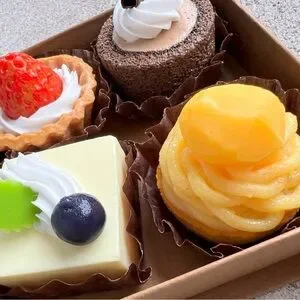 Other | Vintage Ganso Sample Tokyo Decorative Mini Cakes Set 4 Pcs With ...